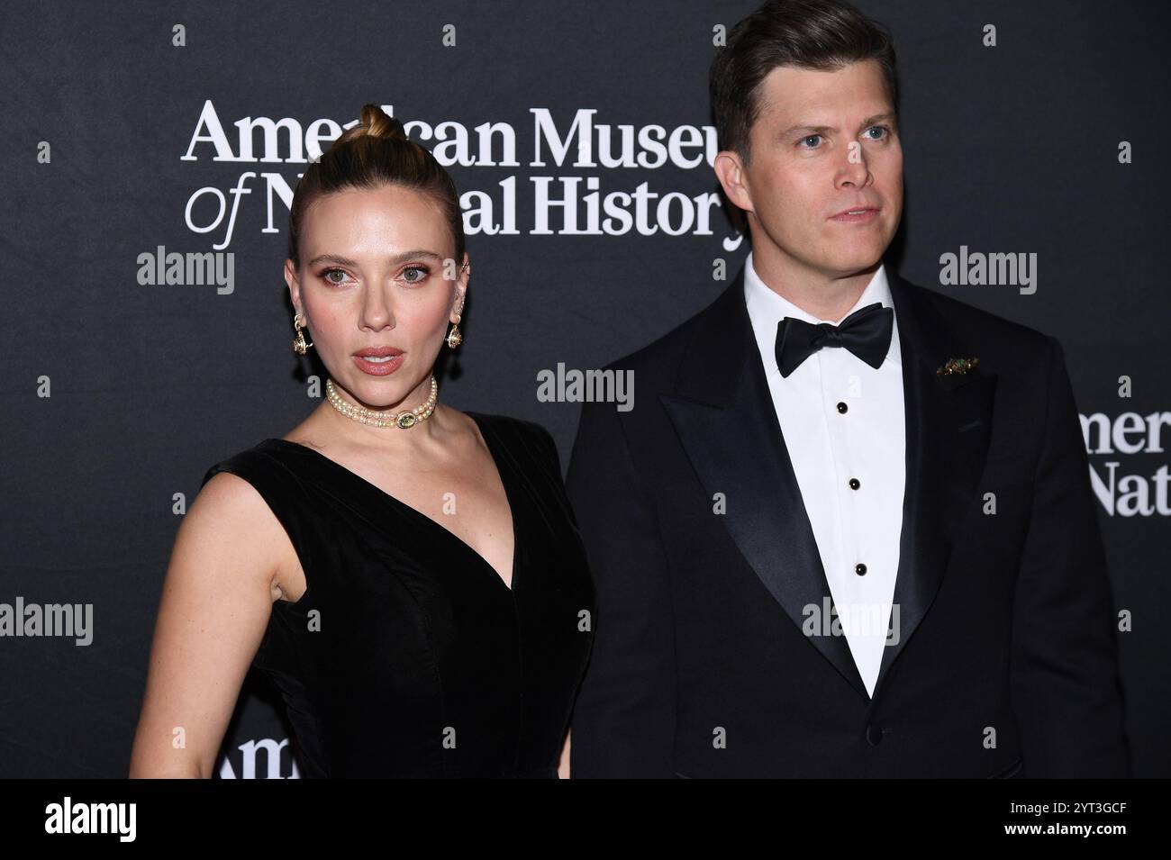 (L-R) Scarlett Johansson and Colin Jost attend The American Museum of ...