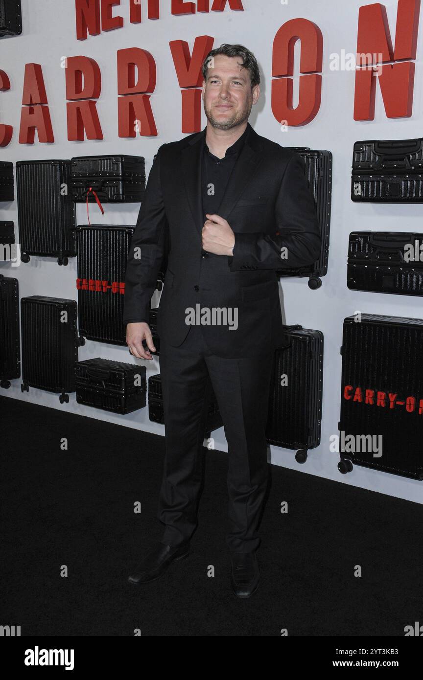 Ca. 05th Dec, 2024. Joe Williamson at arrivals for CARRY-ON Premiere ...