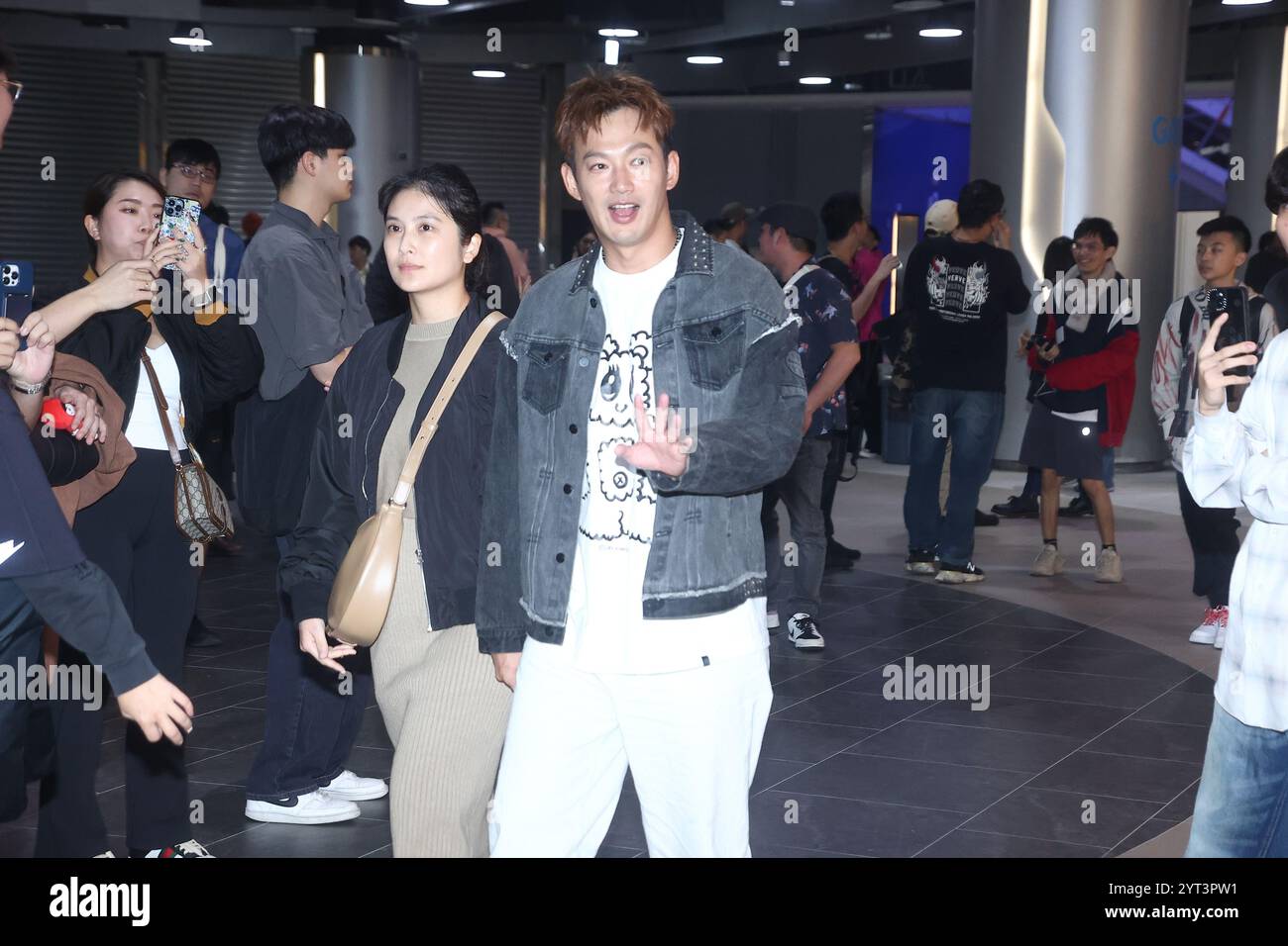 Shou and Jiao Fanfan attend Jay Chou's World Tour concert in Taipei ...