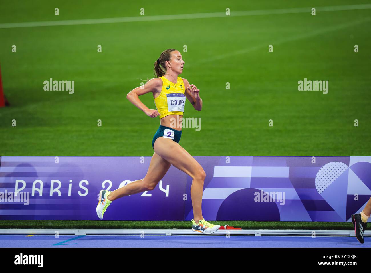 Rose Davies participating in the 5000 meters at the Paris 2024 Olympic ...