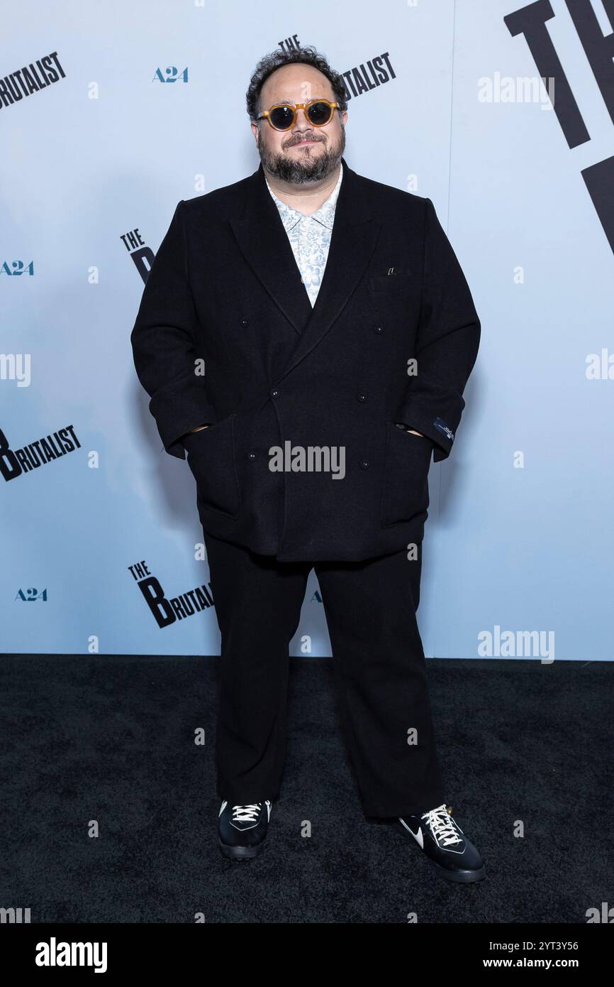 Los Angeles, USA. 05th Dec, 2024. Jesse Ozeri attends the arrivals of ...
