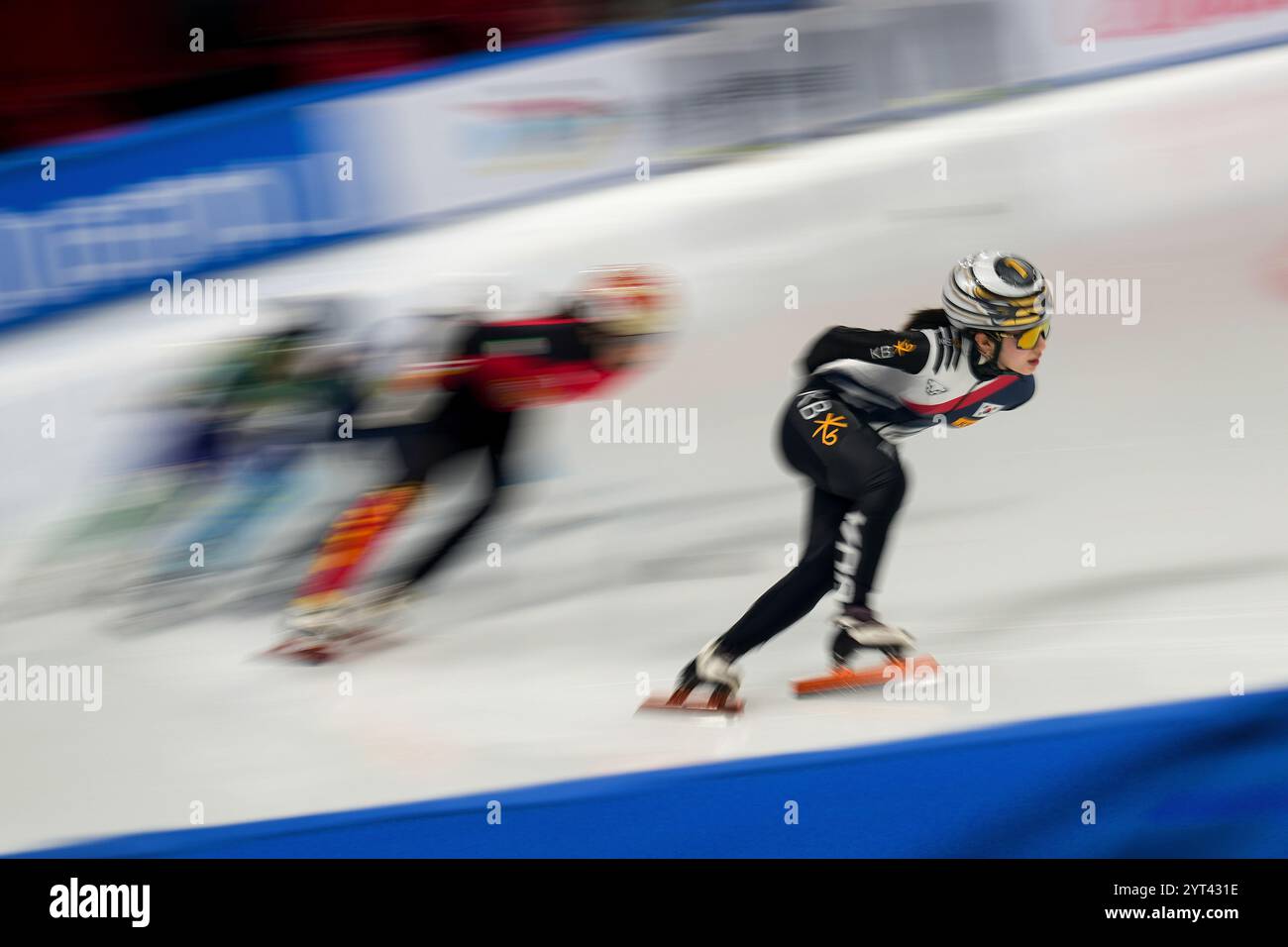 Kim Gilli of South Korea leads during the heats of the Women's 1,000 ...