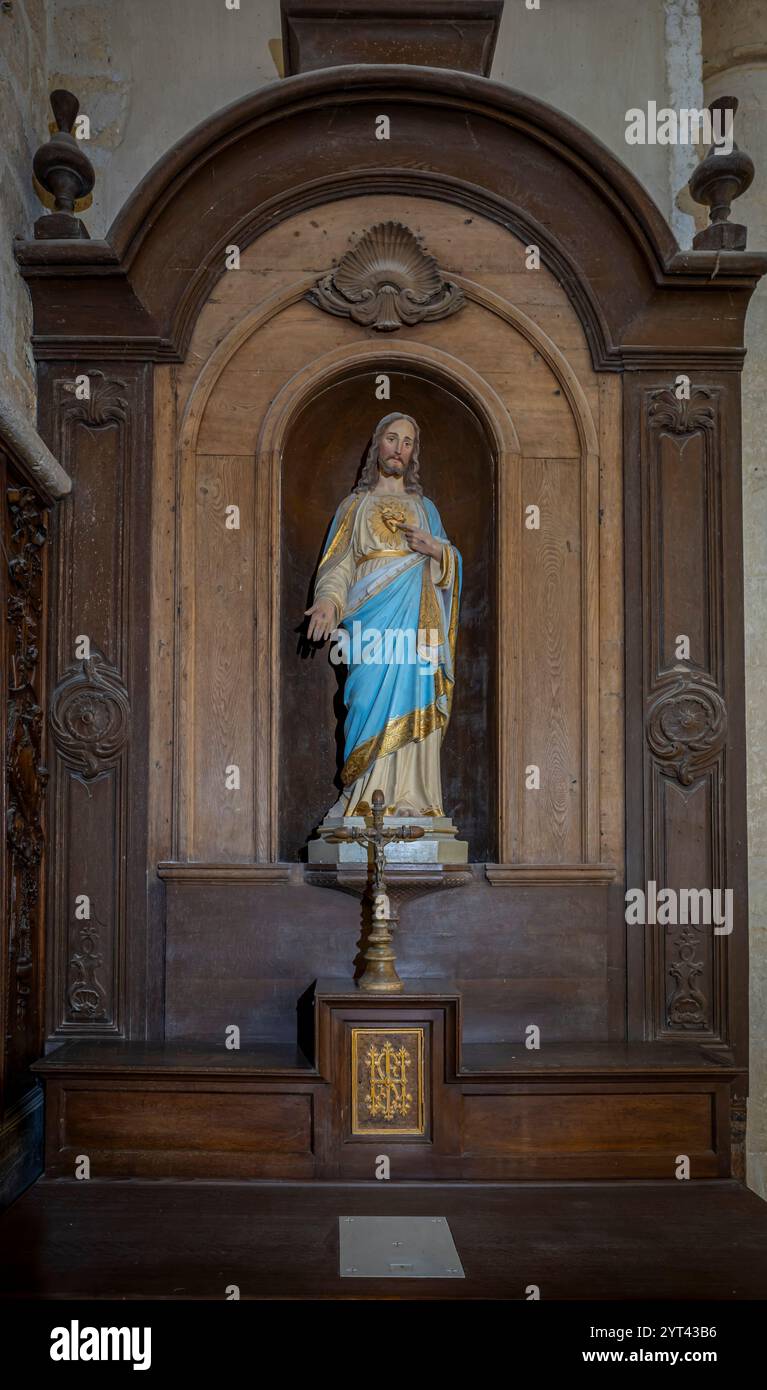 Sculpture of jesus christ on the apse hi-res stock photography and ...