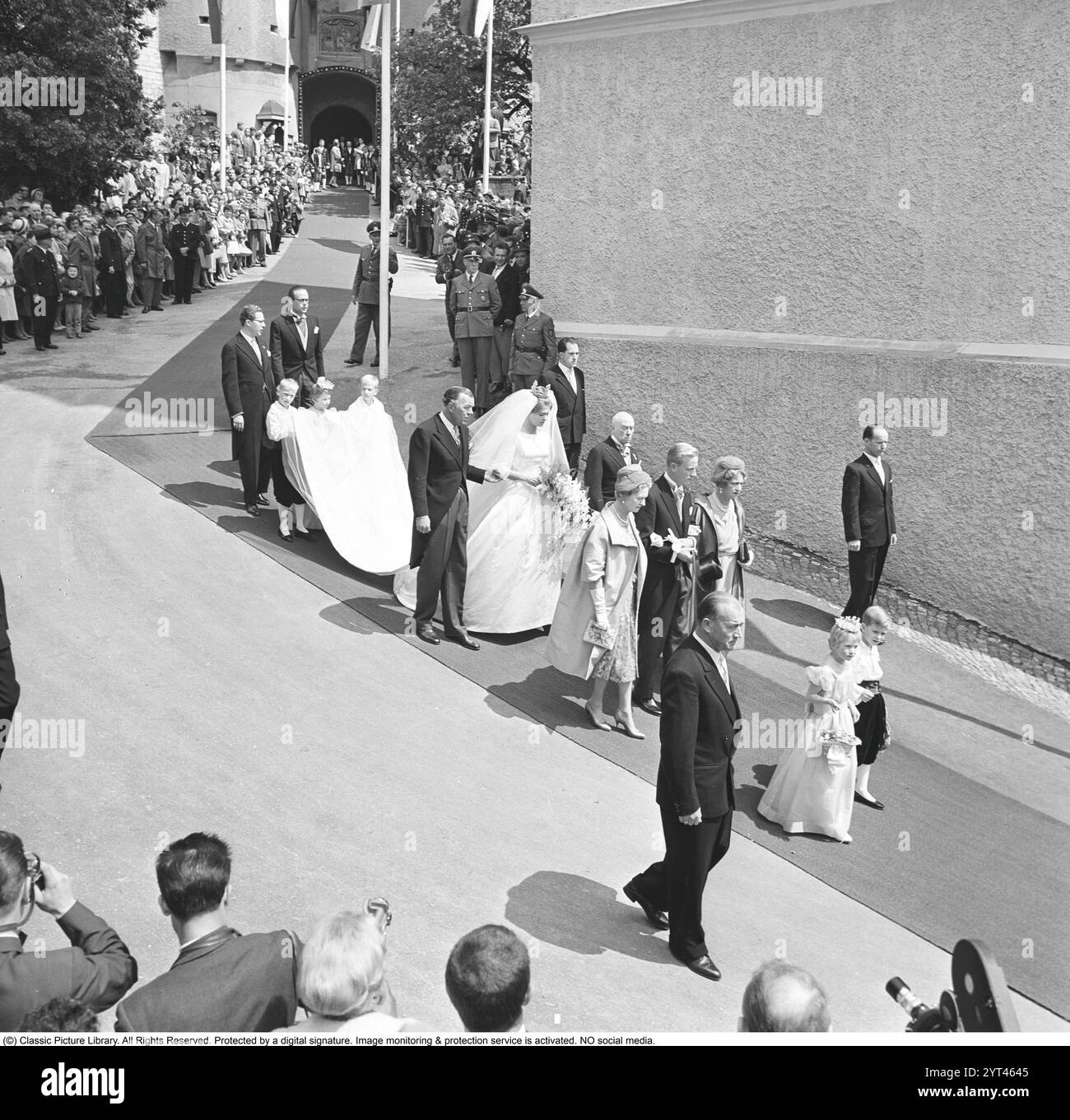 Princess Birgitta of Hohenzollern and Sweden marries Prince Johann ...