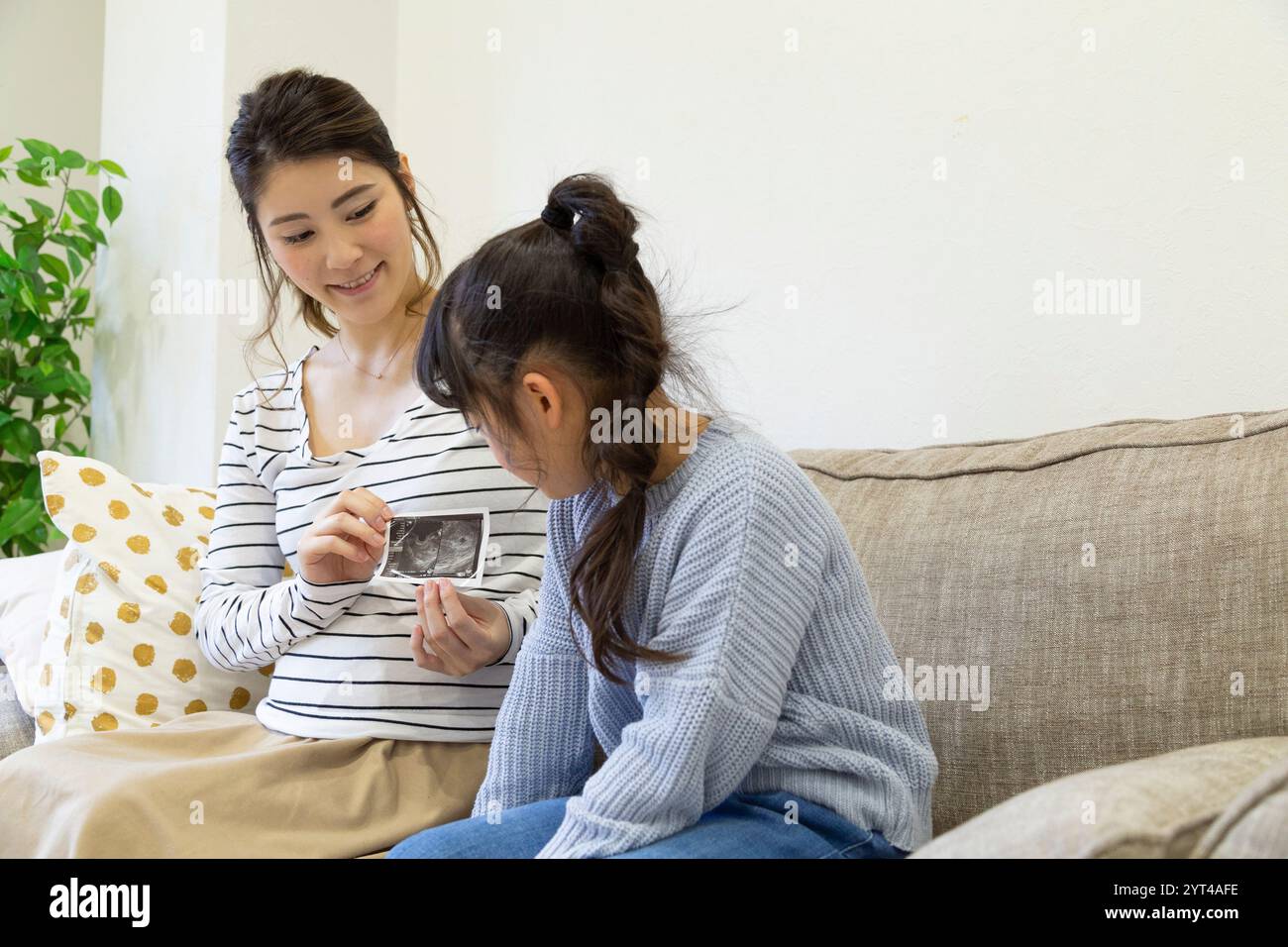 Indoor photo child hi-res stock photography and images - Alamy