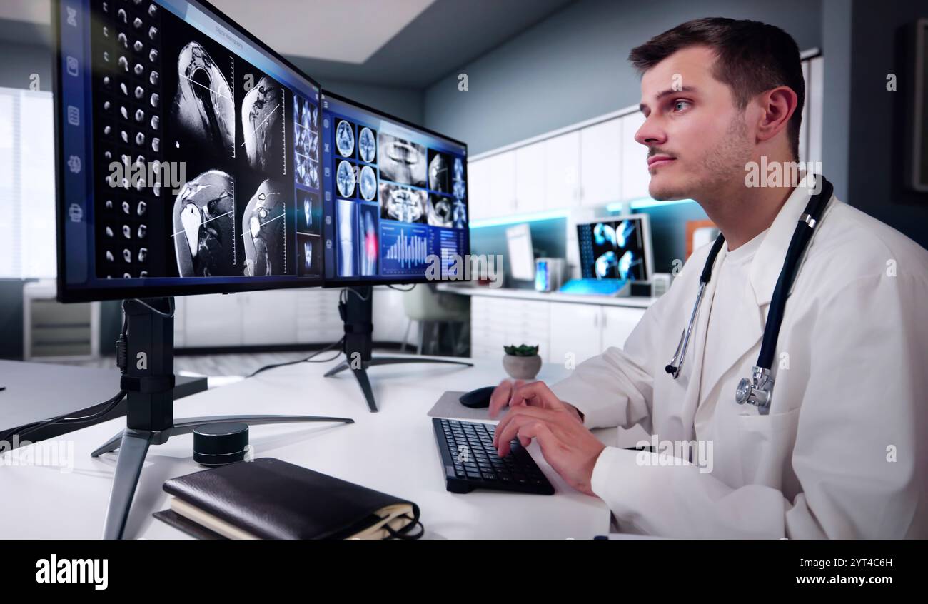 Doctor Screening X Ray Images On Computer Stock Photo - Alamy