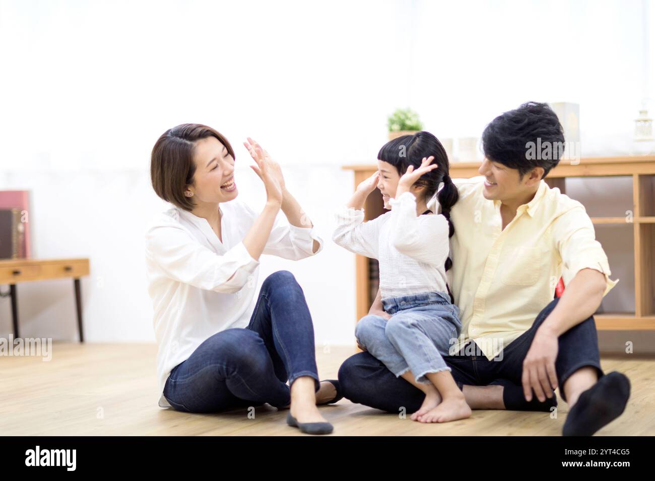 Family five primary hi-res stock photography and images - Alamy