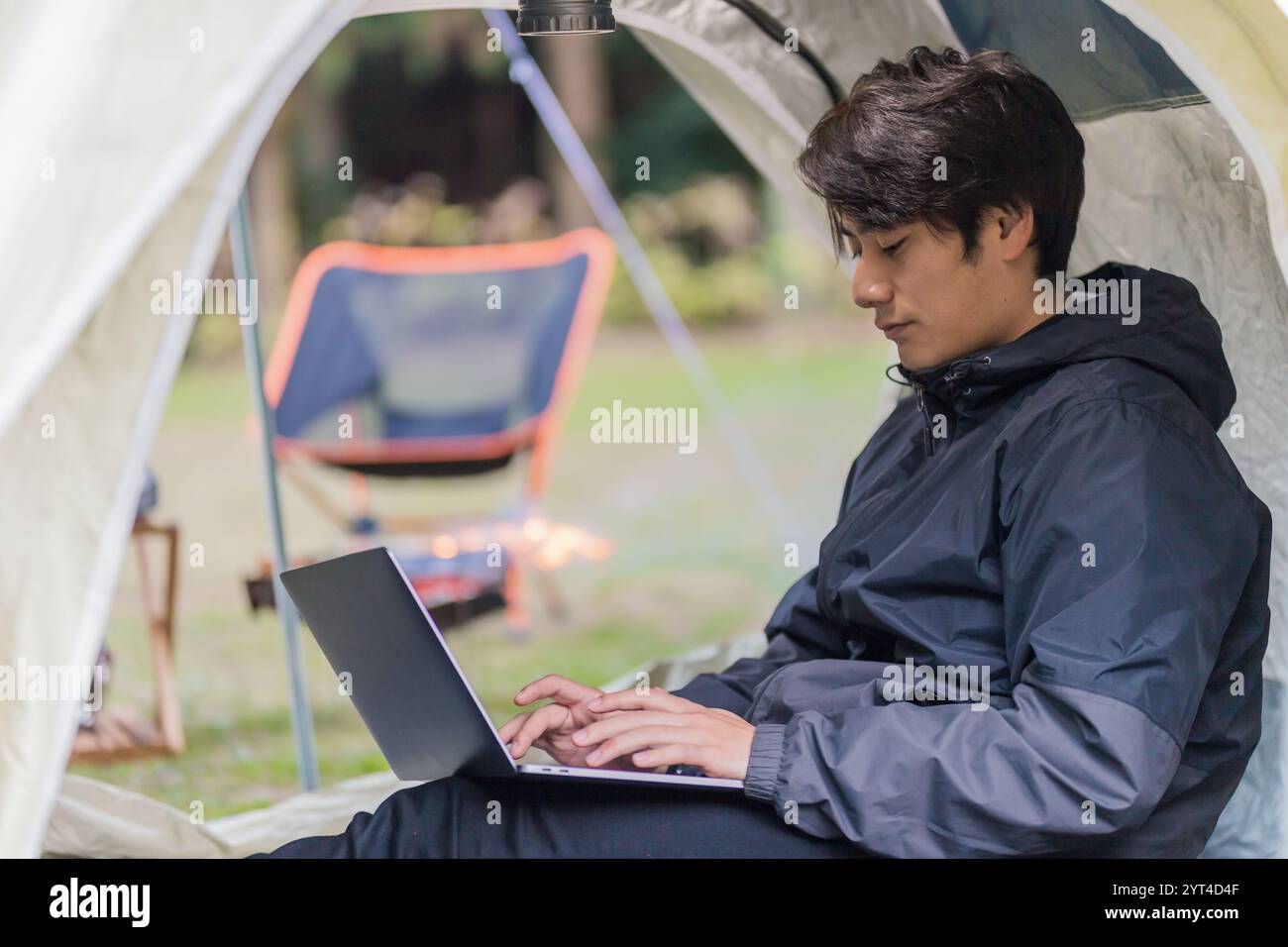 One man tent hi-res stock photography and images - Alamy