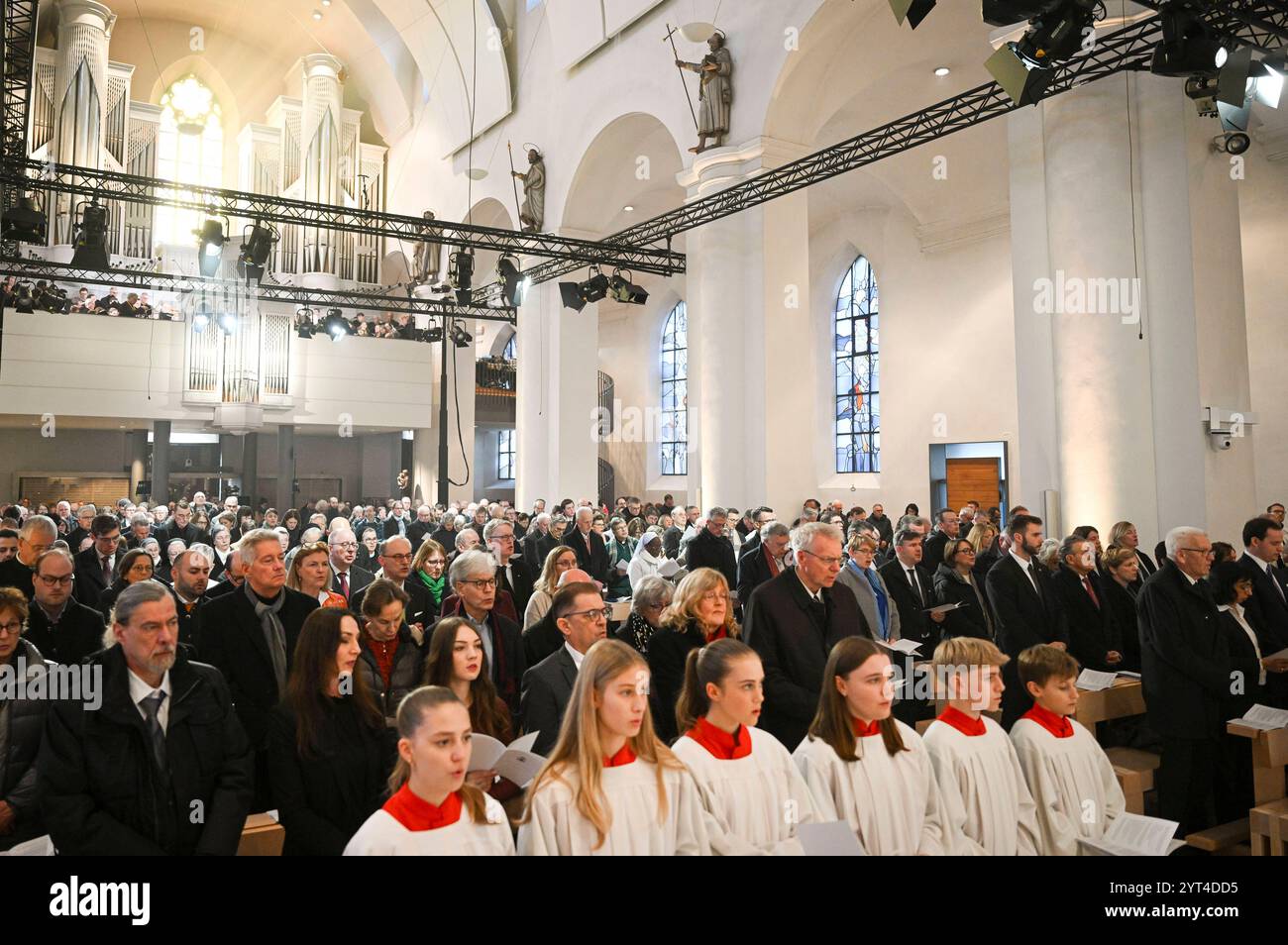Rottenburg Kreis Tuebingen 01.12.2024 Bischofsweihe,im den Rottenburger ...