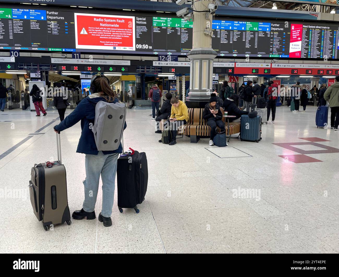 Uk signallers rail hi-res stock photography and images - Alamy