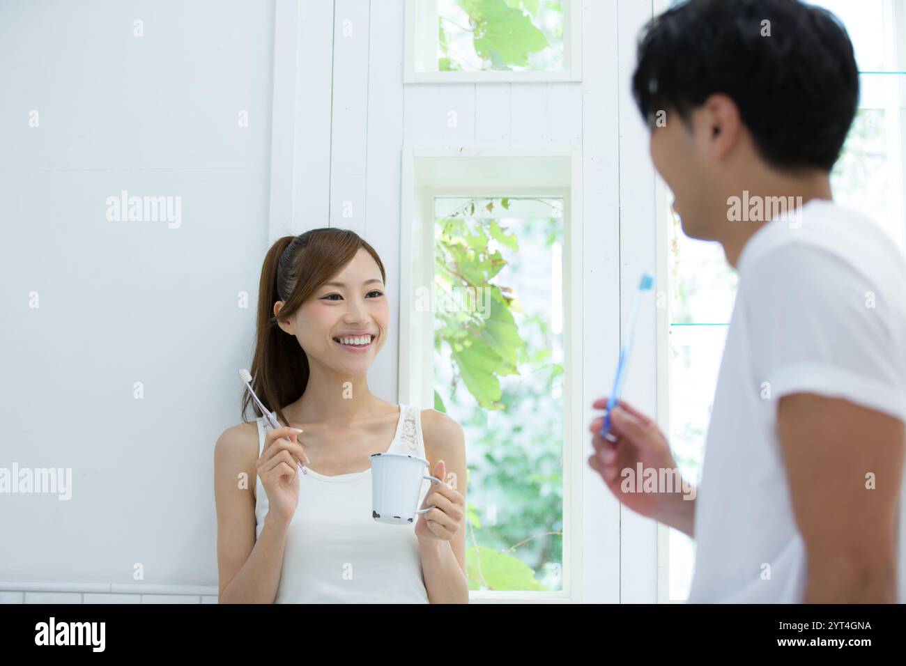 Toothbrush couple hi-res stock photography and images - Alamy