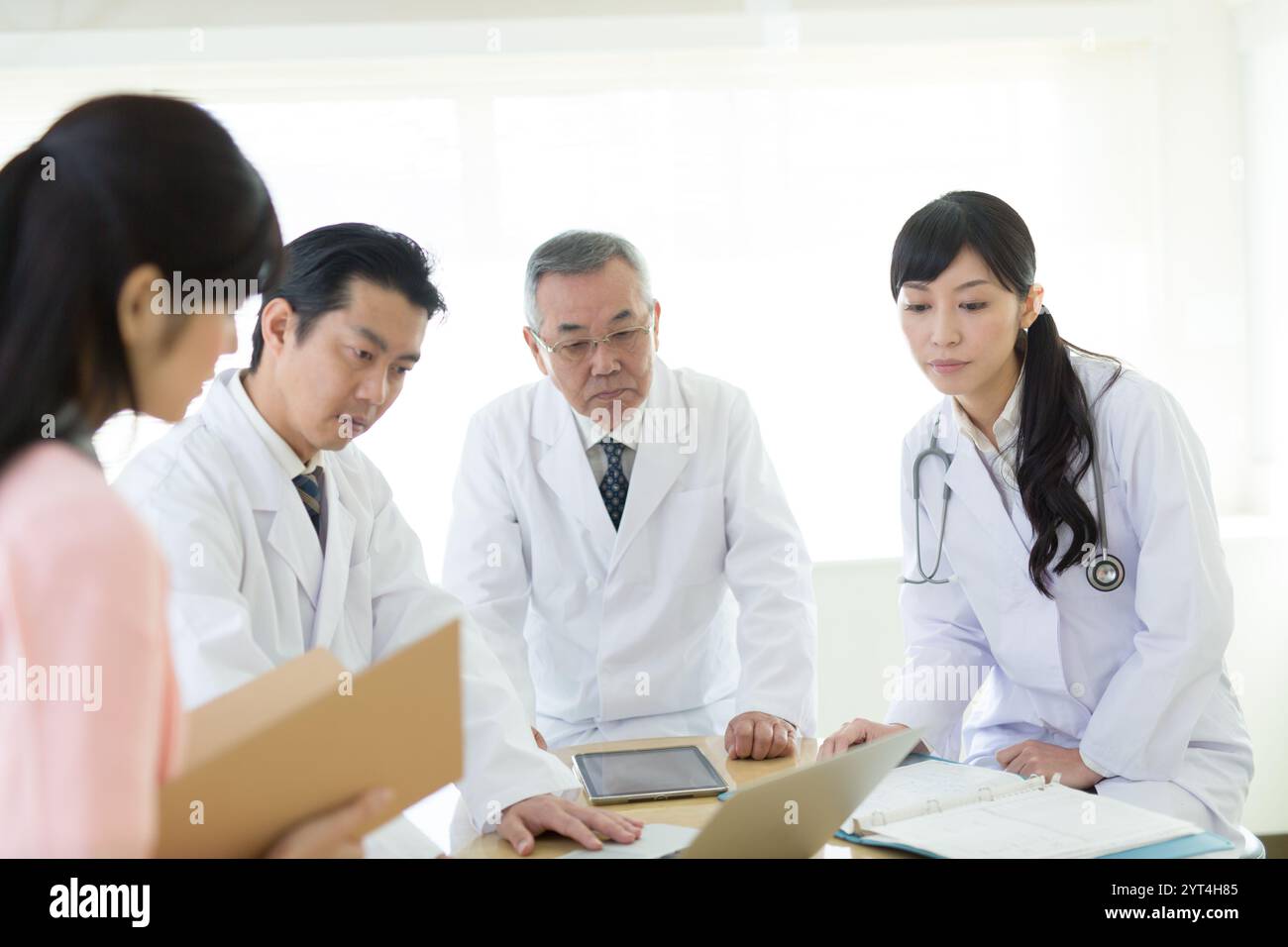 Hospital conference table hi-res stock photography and images - Alamy