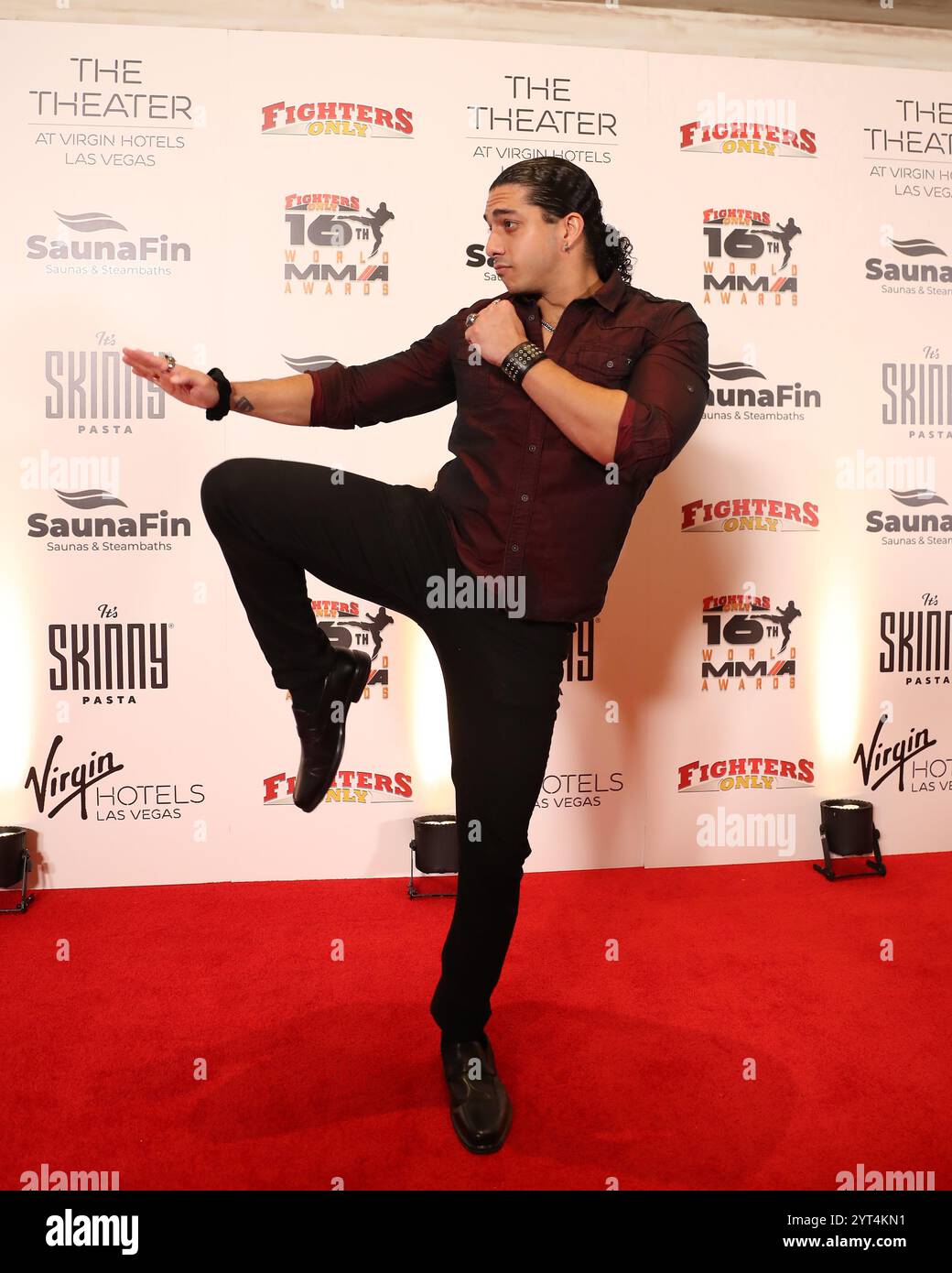 Las Vegas, USA. 05th Dec, 2024. LAS VEGAS, NEVADA - DECEMBER 5: Anthony Elias walks the red ...