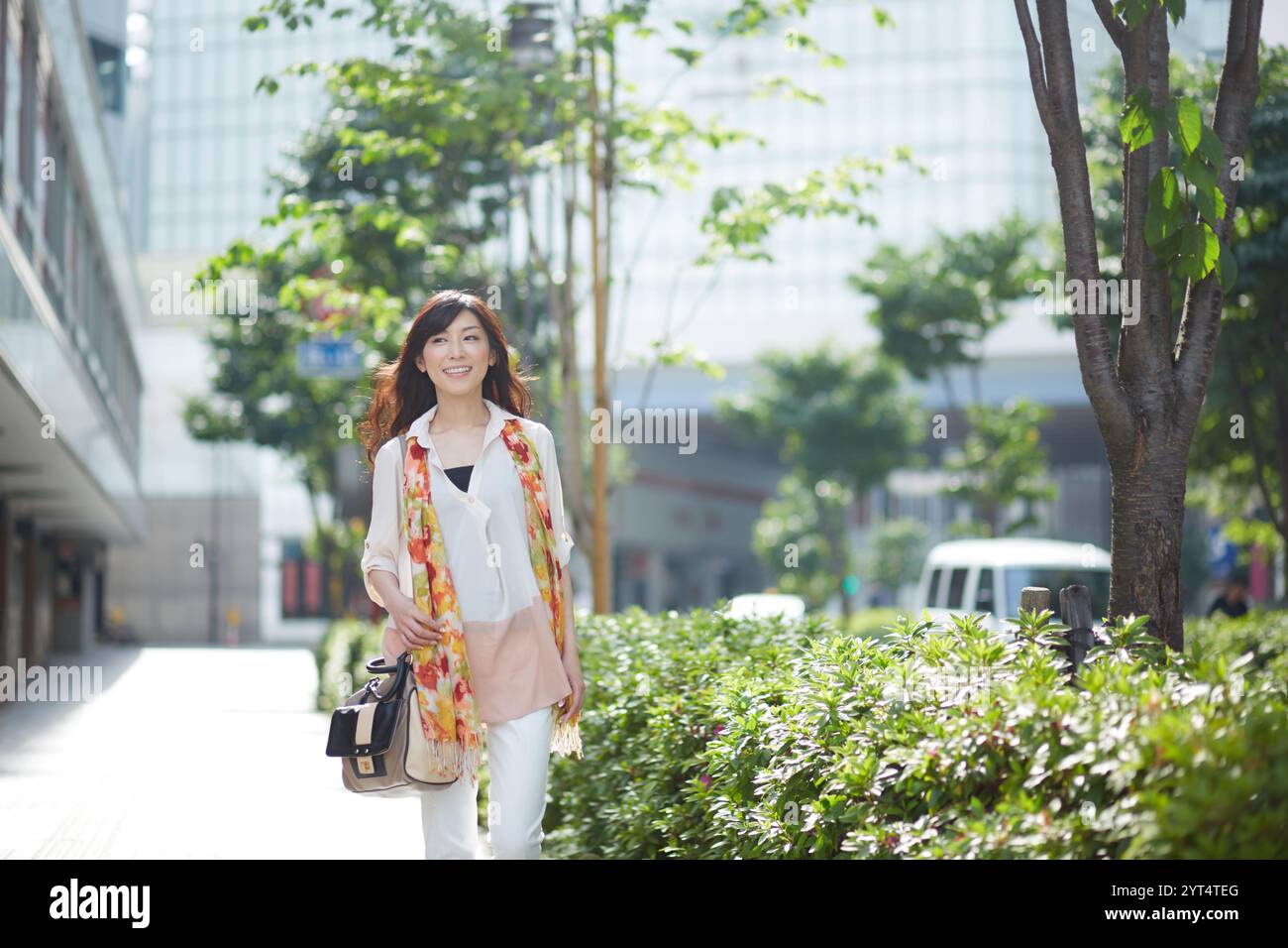 Office work woman walking desk hi-res stock photography and images - Alamy