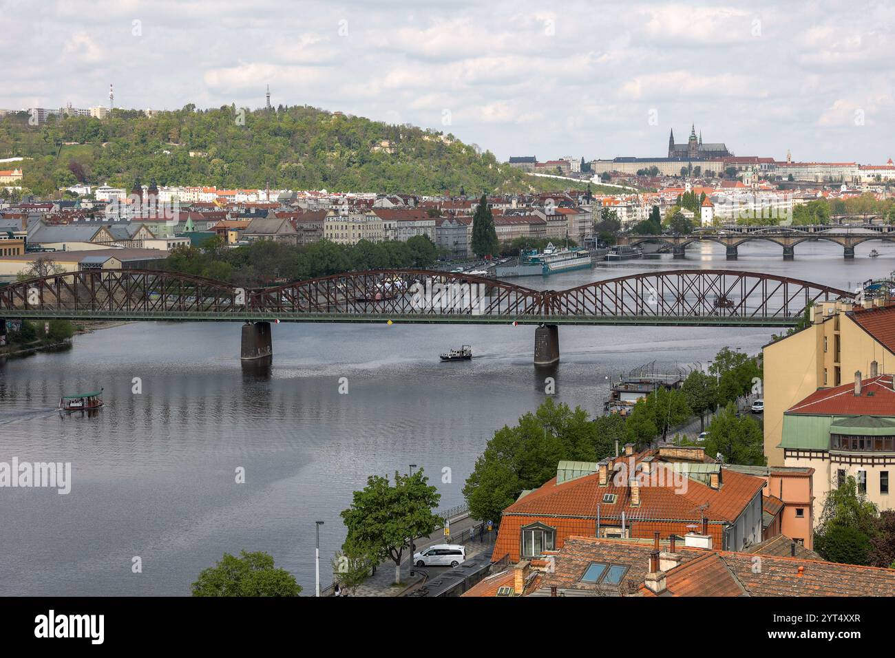 Prague panorama castle river hi-res stock photography and images - Alamy