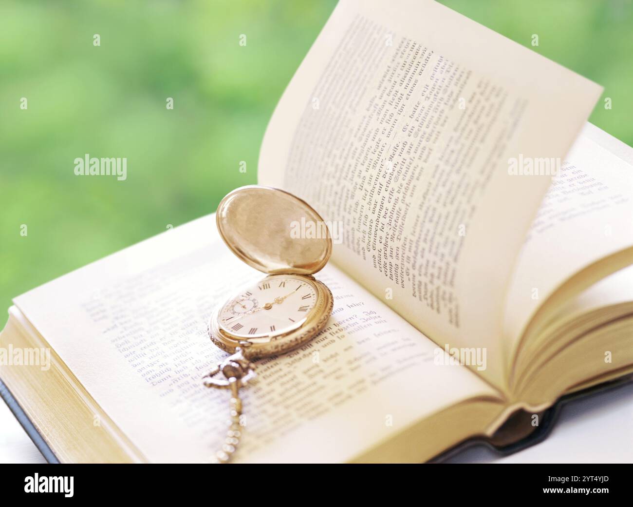 Watch the data hi-res stock photography and images - Alamy