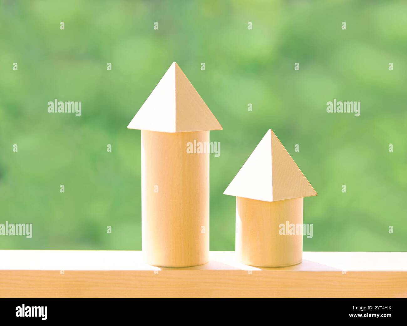 Miniature house block hi-res stock photography and images - Alamy
