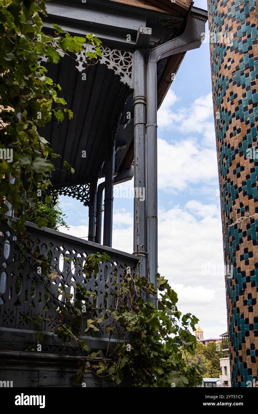 Famous Blue Bath building in Old Tbilisi Stock Photo - Alamy