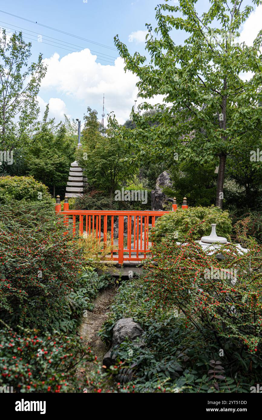 Tbilisi fall hi-res stock photography and images - Alamy