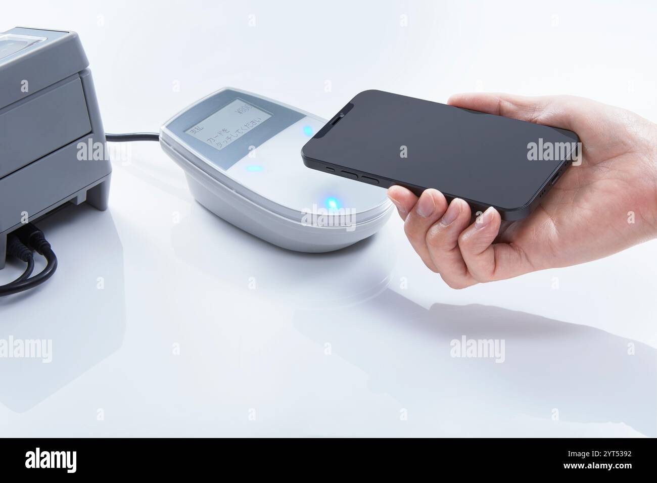 Electronic funds hi-res stock photography and images - Alamy