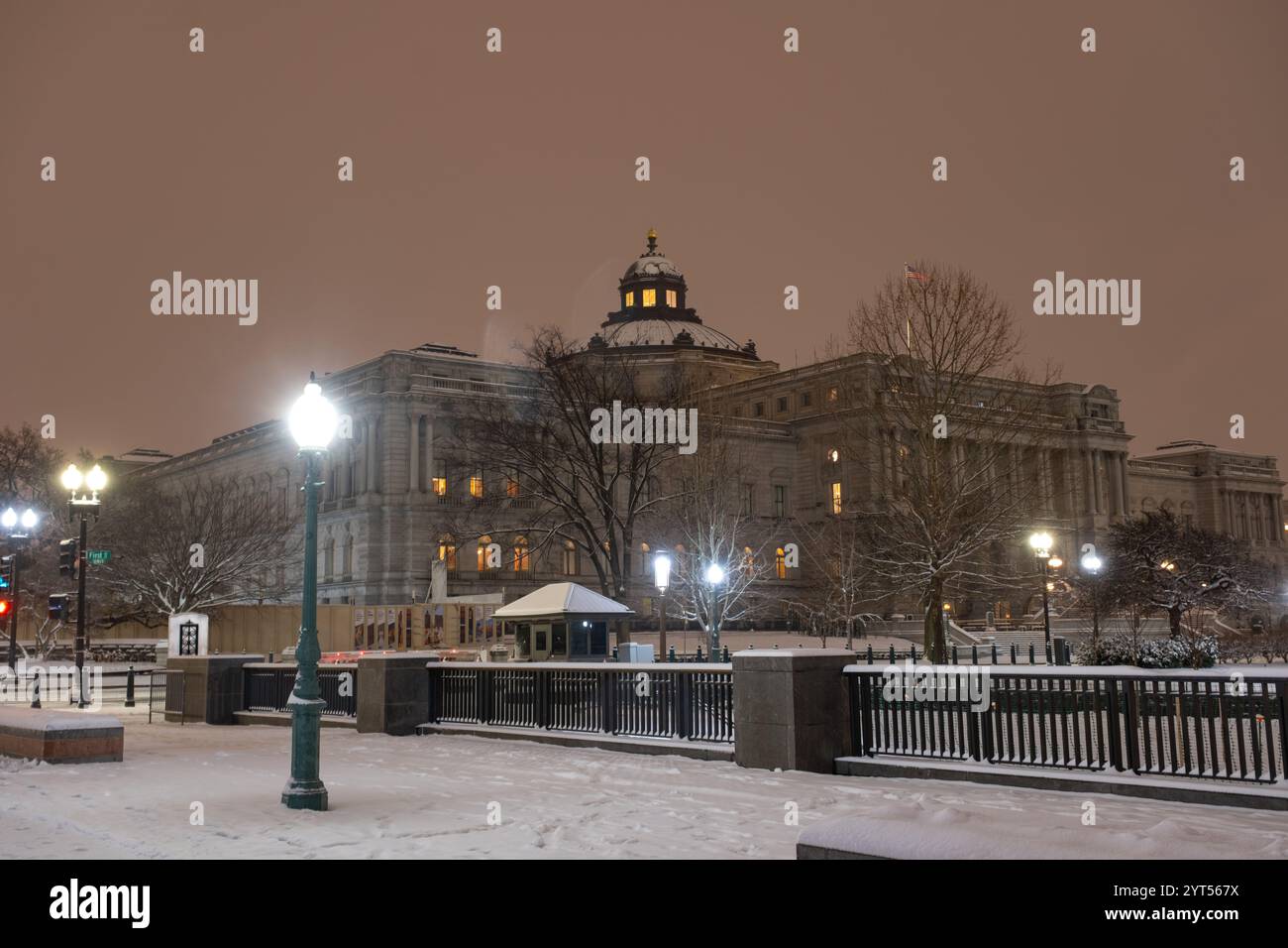 Thomas Jefferson Library of Congress Building in snow winter ...