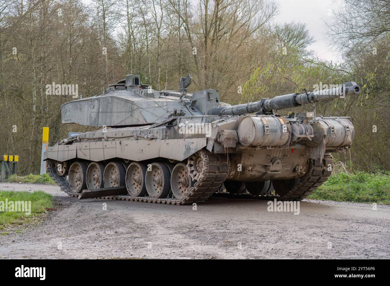 British Army Challenger 2 ii Tank Armored Repair and Recovery Vehicle ...