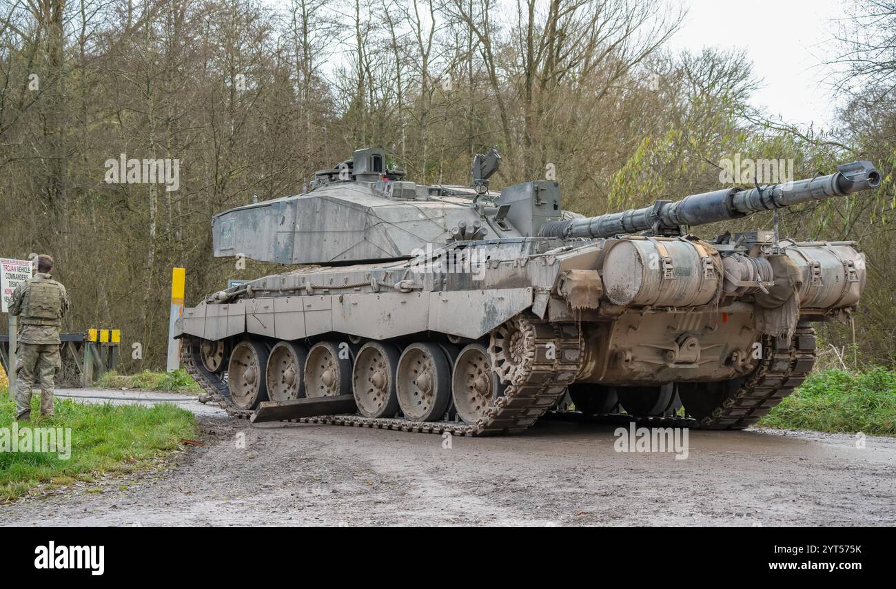 British Army Challenger 2 ii Tank Armored Repair and Recovery Vehicle ...