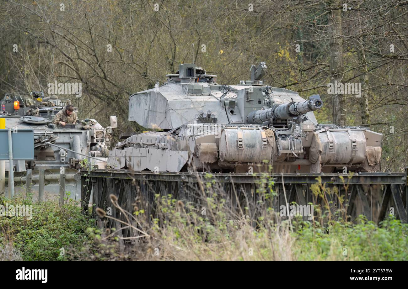 British Army Challenger 2 ii Tank Armored Repair and Recovery Vehicle ...