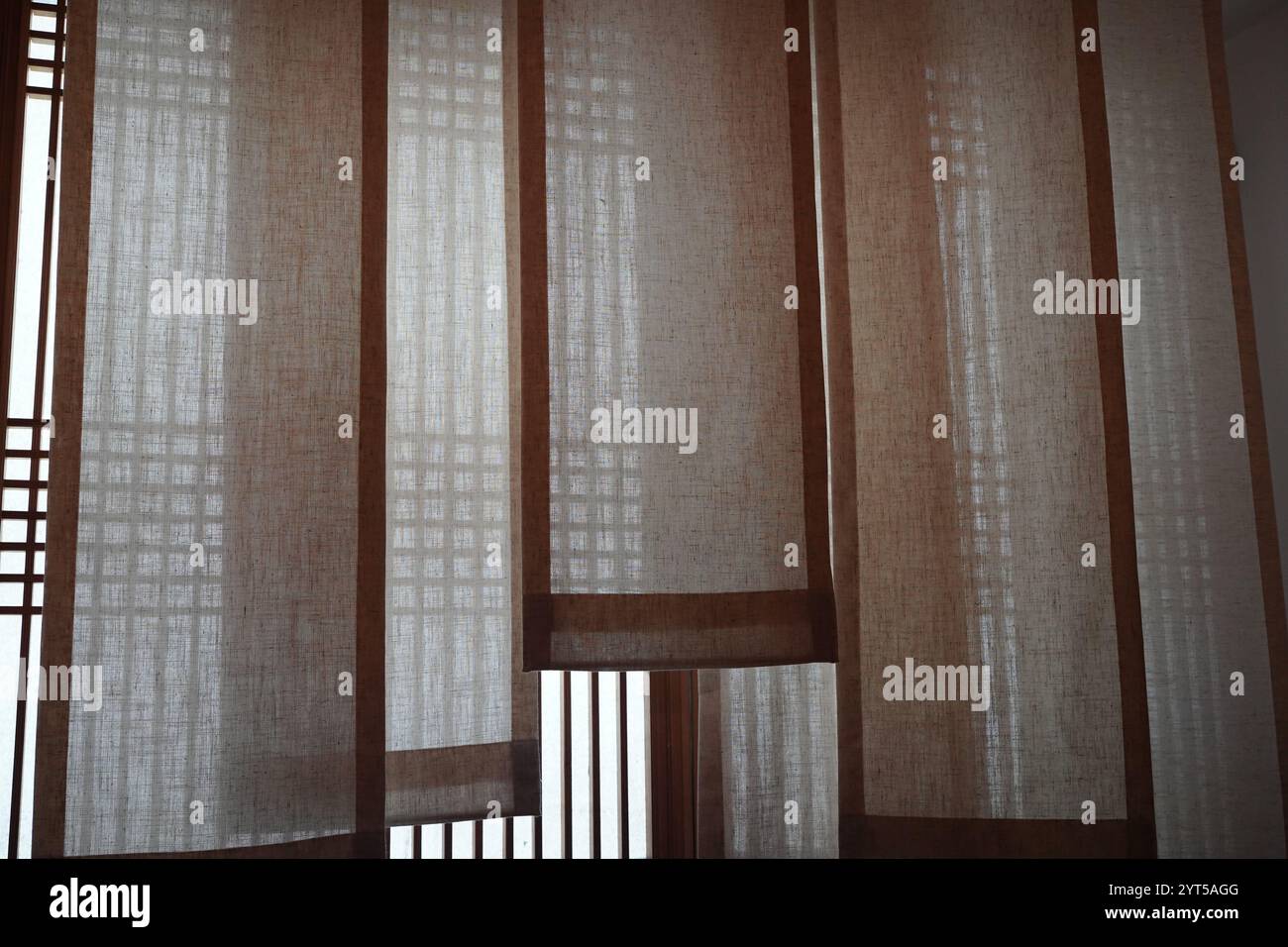 The Art of Korean Traditional Windows Stock Photo - Alamy