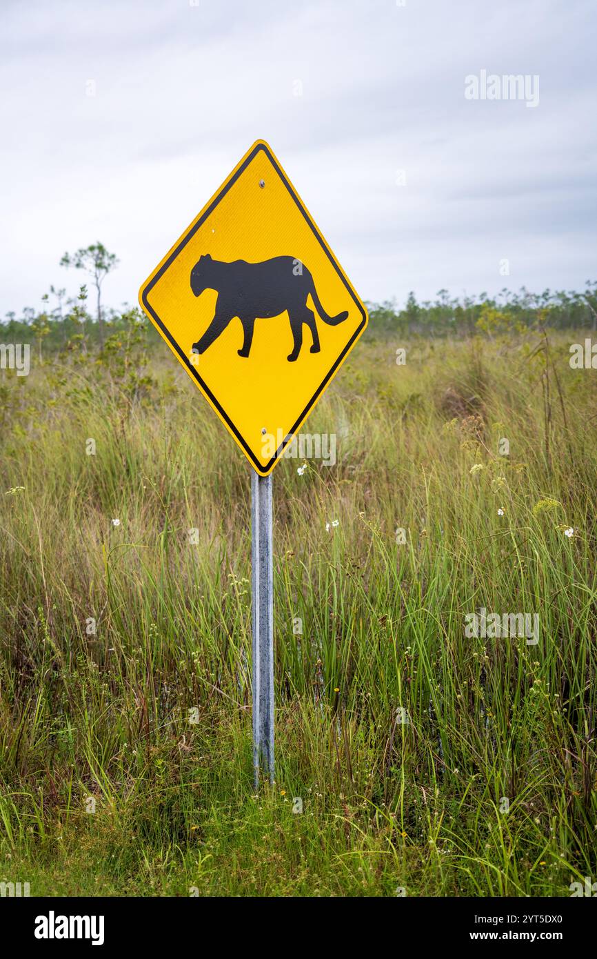 Bobcat warning sign hi-res stock photography and images - Alamy