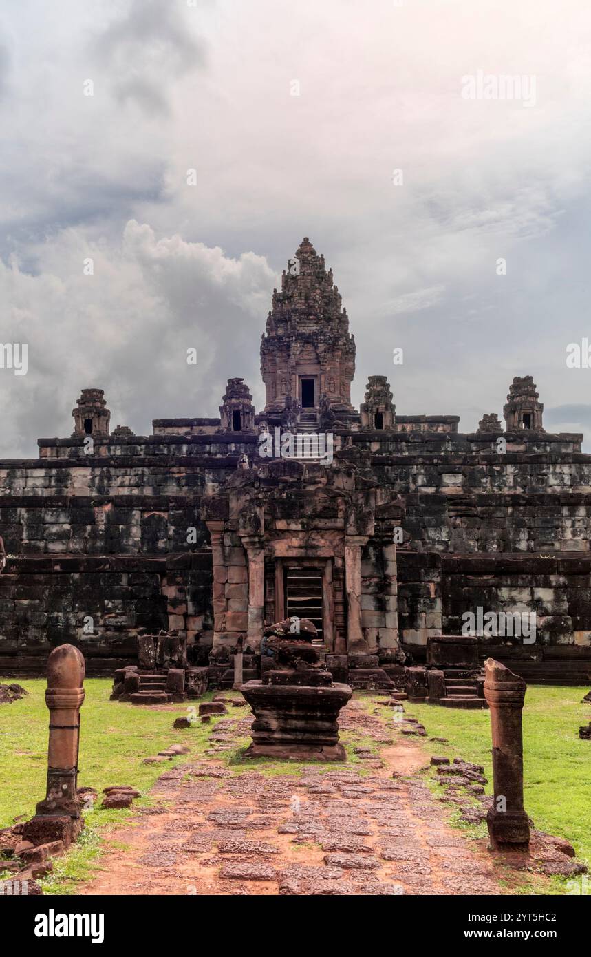 Details, sculptures and structures of the Bakong temple in Cambodia ...