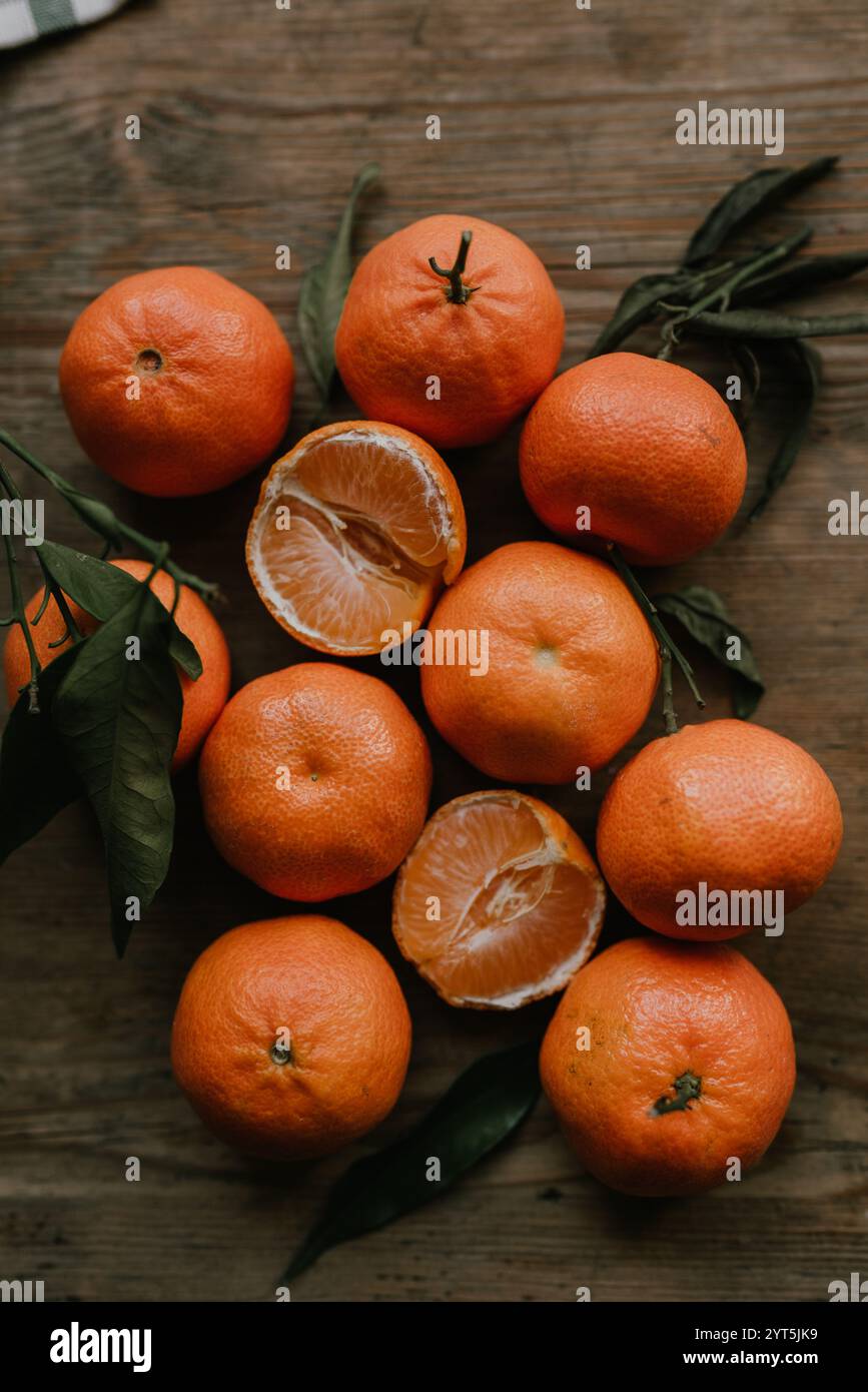 Table with mandarins hi-res stock photography and images - Alamy