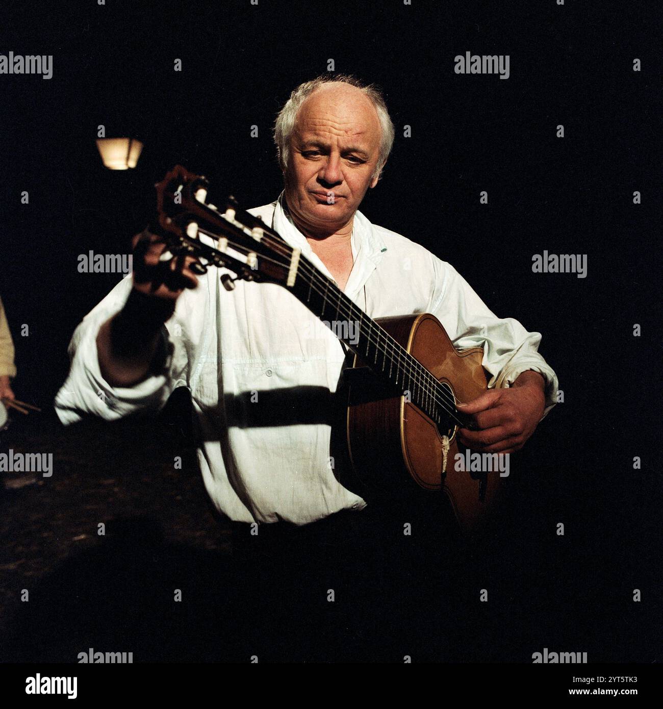 Der deutsche Liedermacher, Kabarettist und Grafiker Dieter Süverkrüp ...