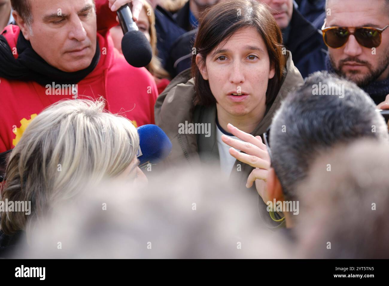 Napoli, Italy. 06th Dec, 2024. Pd secretary Elly Schlein visits the ...