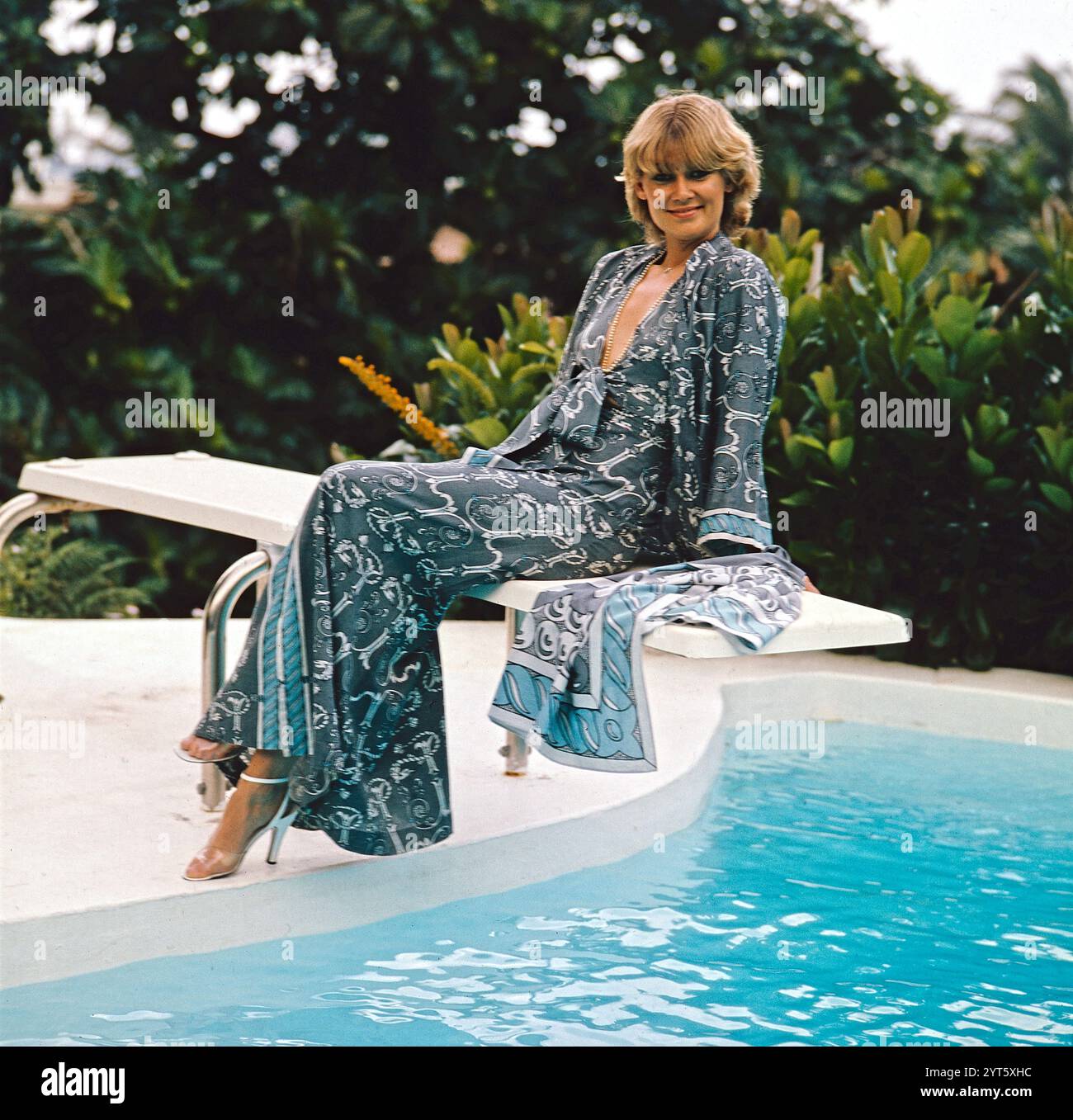 Gitte Haenning am Pool auf der Karibikinsel Barbados, circa 1981 ...