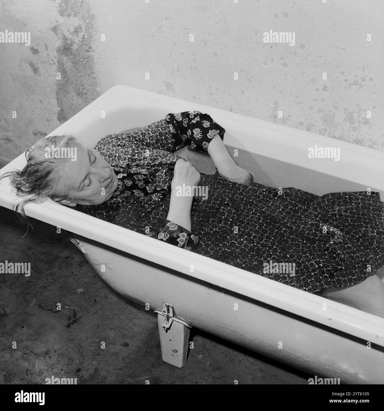 Lisa helwig Black and White Stock Photos & Images - Alamy