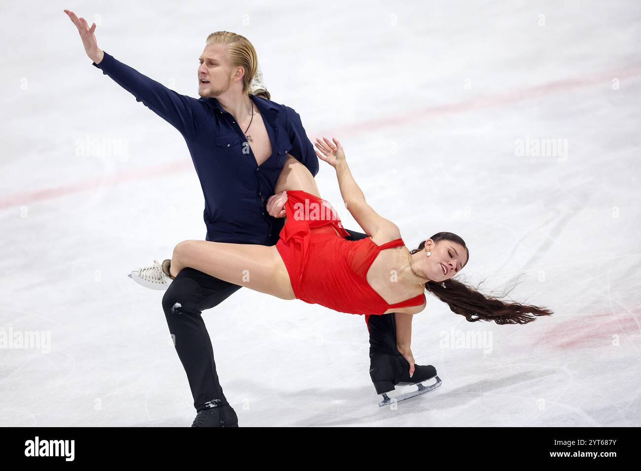 Zoe larson hi-res stock photography and images - Alamy