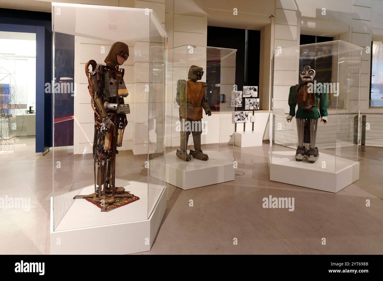 Nauendorff robot hi-res stock photography and images - Alamy
