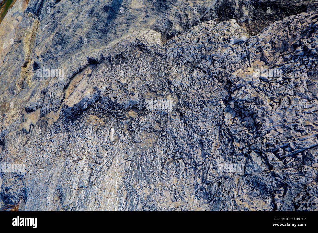 Riverbed layers hi-res stock photography and images - Alamy