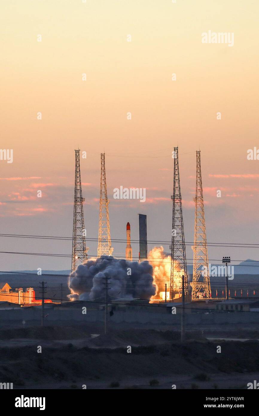 Indigenous rocket launcher hi-res stock photography and images - Alamy