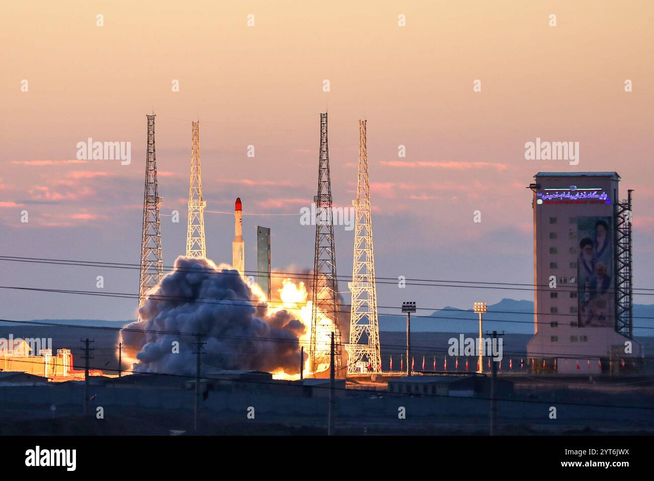 Indigenous rocket launcher hi-res stock photography and images - Alamy