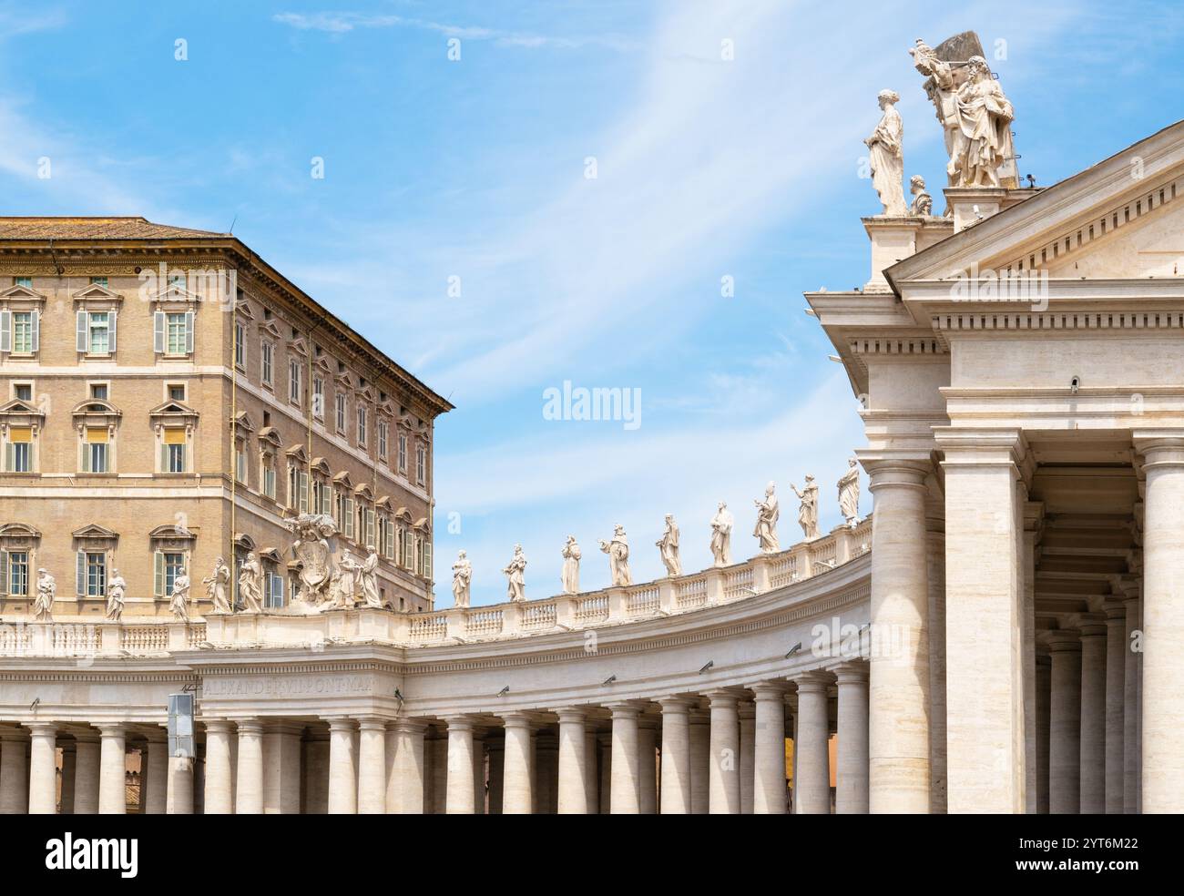 Statures portraying important figures from the Christendom above the ...