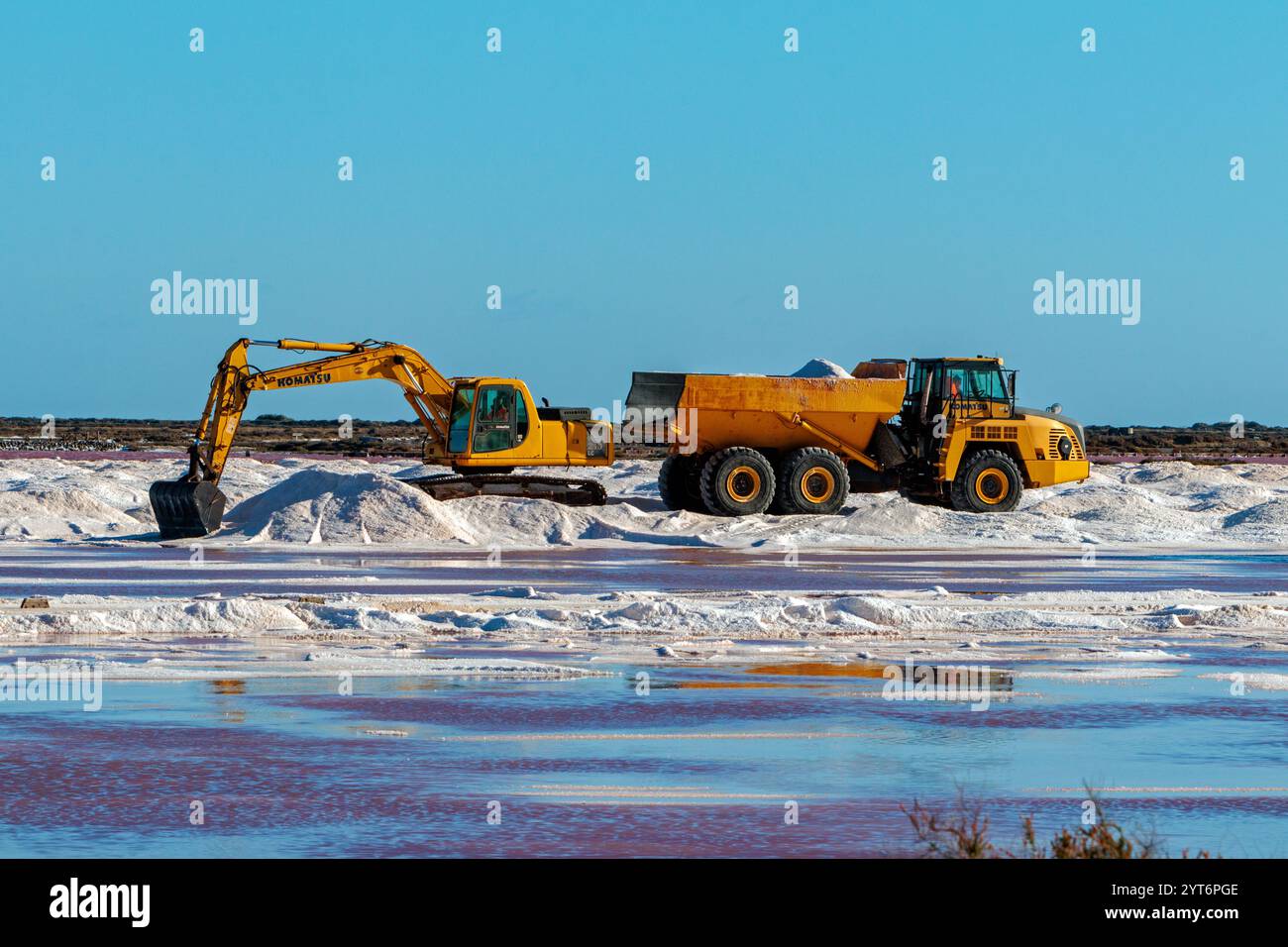 Salt harvesting at the Salin de l’ile St-Martin. Gruissan Saltworks ...