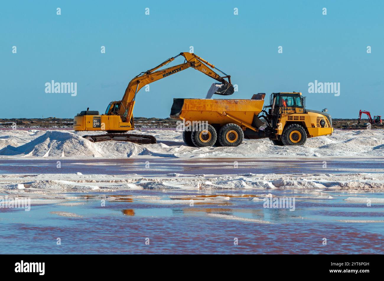 Salt harvesting at the Salin de l’ile St-Martin. Gruissan Saltworks ...
