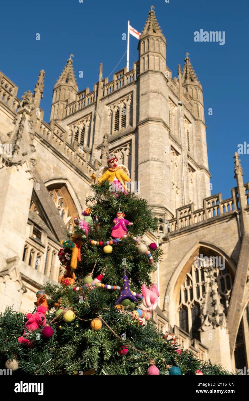 Views of Bath in the winter light Christmas decorations from the christmas market, bath abbey in ...