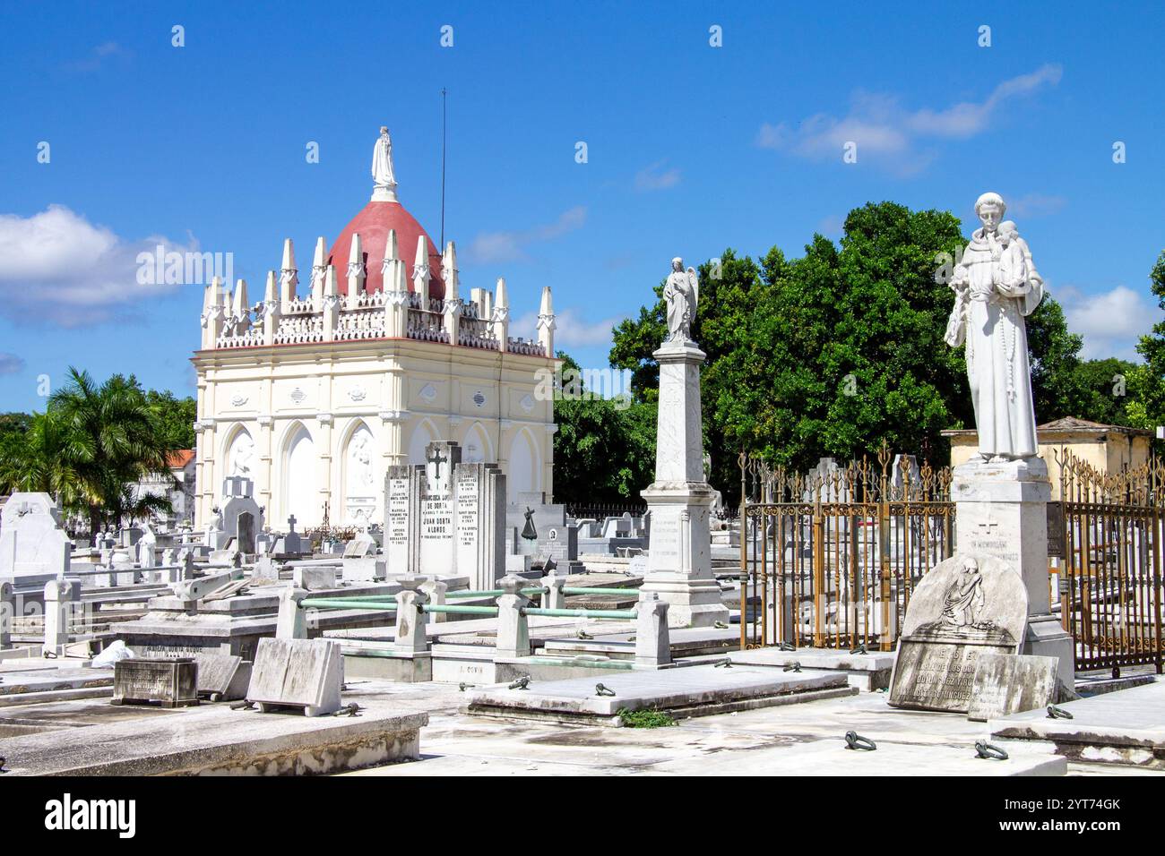 The Ornate Mausoleum in Cristoban Colon cemetery, La Habana, Havana ...