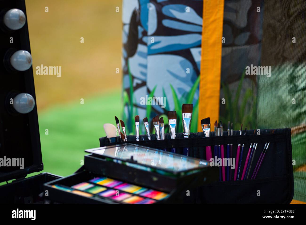Color palette and brushes Stock Photo - Alamy