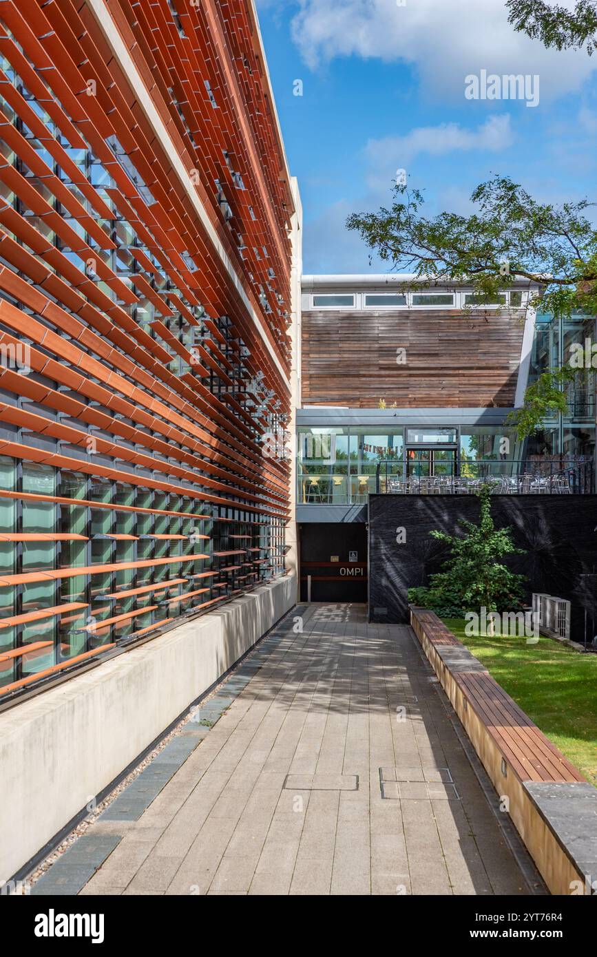 Pathology building hi-res stock photography and images - Alamy