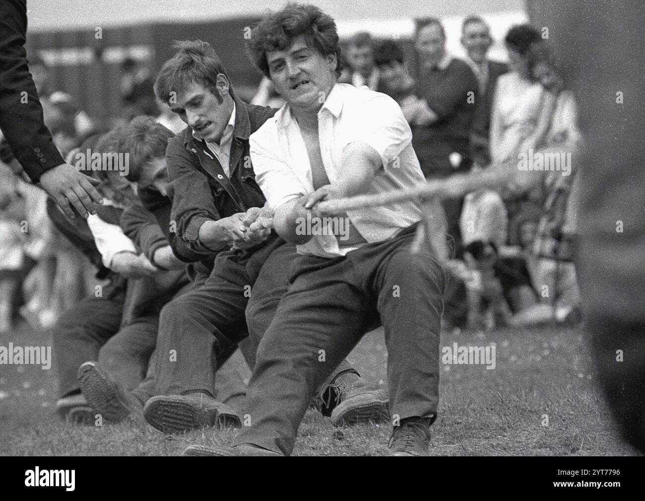 1968 tug of war hi-res stock photography and images - Alamy