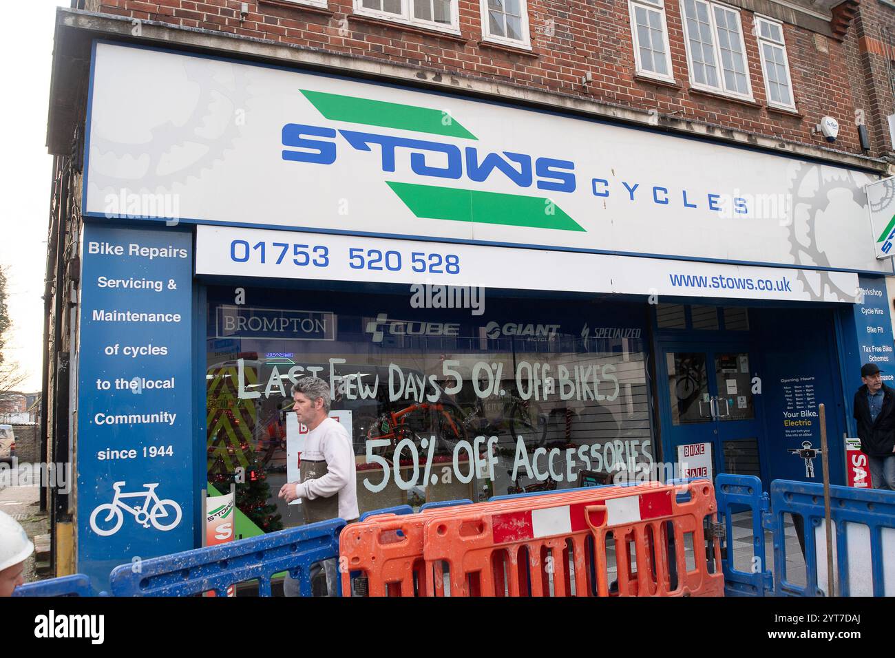 Slough, UK. 6th December, 2024. Stows Cycles Shop in Slough, Berkshire ...